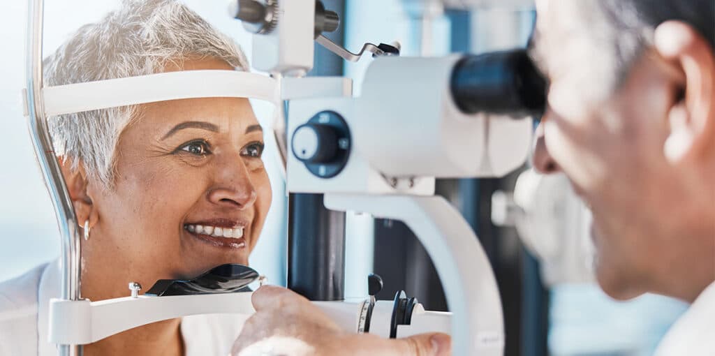 Was bedeutet Dioptrien? | Bedeutung, Ermittlung & Behandlung